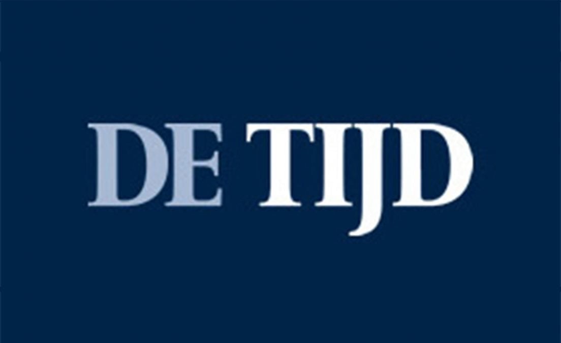 DE TIJD Reviews DADS - powerHouse Books